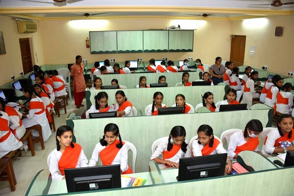 Shri Nandkunverba Kshatriya Kanya Vidyalaya - Bhavnagar, Gujrat